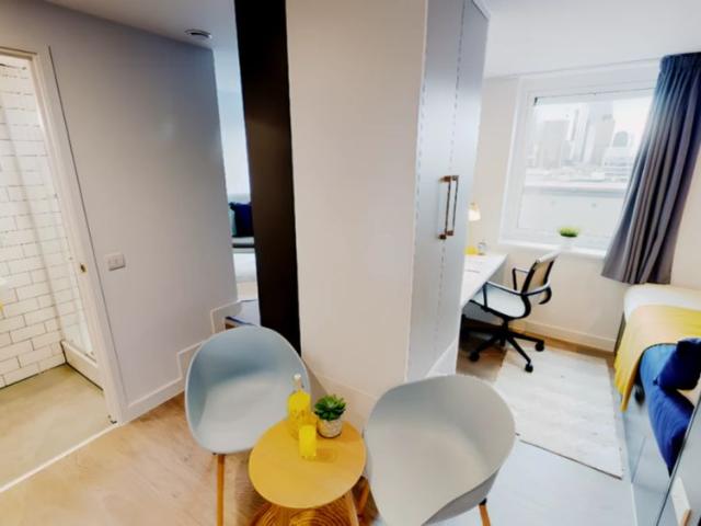 Platinum Penthouse Plus
