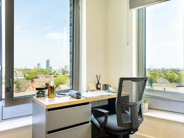 Platinum Skyline Studio at Great. Studio to rent £2,015 pcm £465 pw