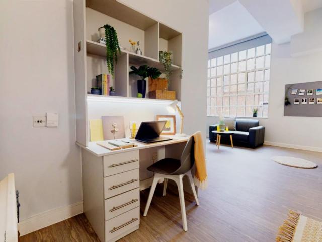 Platinum Studio