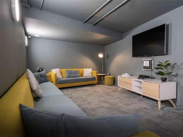 Platinum Studio