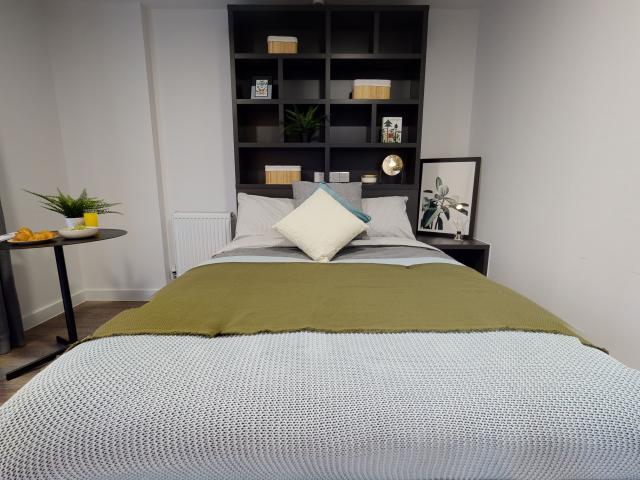 Platinum Studio Acc, at iQ Shoreditch