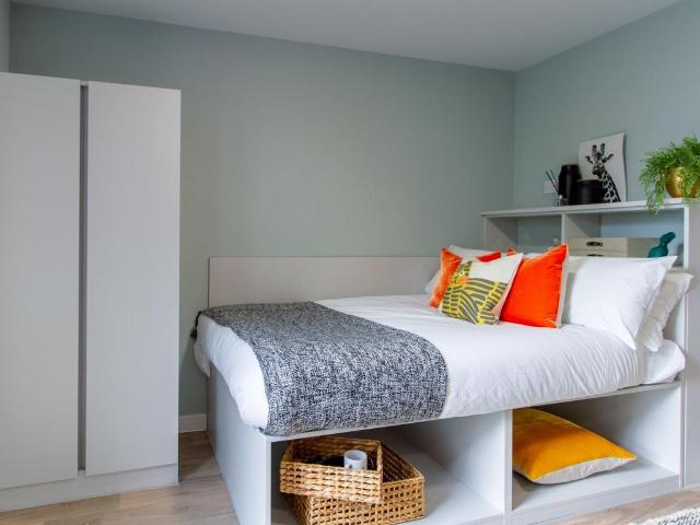 Platinum Studio at The Refinery, 6. Studio to rent £1,257 pcm £290 pw
