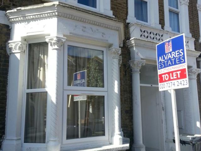 Plato Road, London SW2, 3 bed flat to rent, £3,600 pcm | PrimeLocation