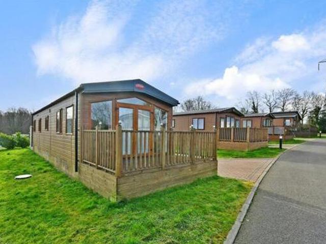 Plaxdale Green Road, Stansted, 2 Bedroom Park