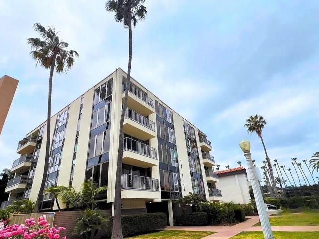Playa de Oro Apartments 2 Bedroom Apartment for Rent at 8111 Camino Del Oro, San Diego, CA 92037 La Jolla Shores