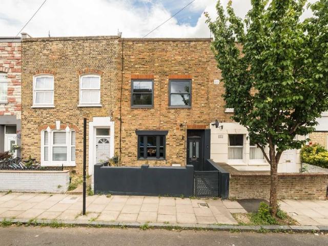 Playford Road, London N4 3 bed house to rent £5,000 pcm £1,154 pw