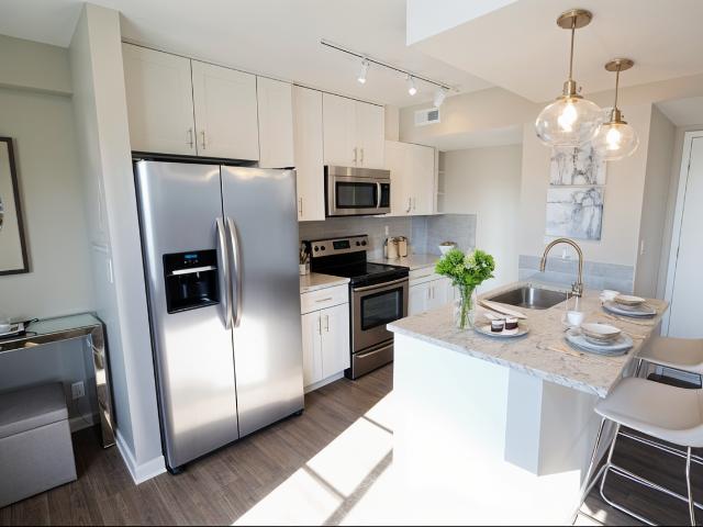 Plaza 209 Apartments 1 Bedroom Apartment for Rent at 209 Emanuel Cleaver Ii Blvd, Kansas City, MO 64112 Park Central research Park