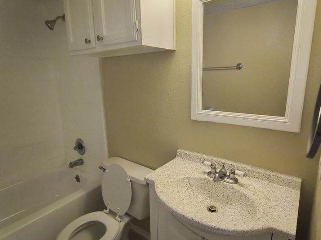 Plaza Verde Condos for Rent 3 Bedroom Condo for Rent at 206 Plaza Verde Dr, Houston, TX 77038 Greater Greenspoint