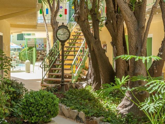 Plaza Apartments 2 Bedroom Apartment for Rent at 10334 Santa Gertrudes Ave, Whittier, CA 90603