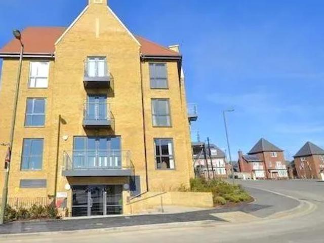 Plaza Collection, 33 Royal Engineers Way, London, NW7 1UX, United Kingdom | 2 bed apartment for rent #127836176 | Rentberry