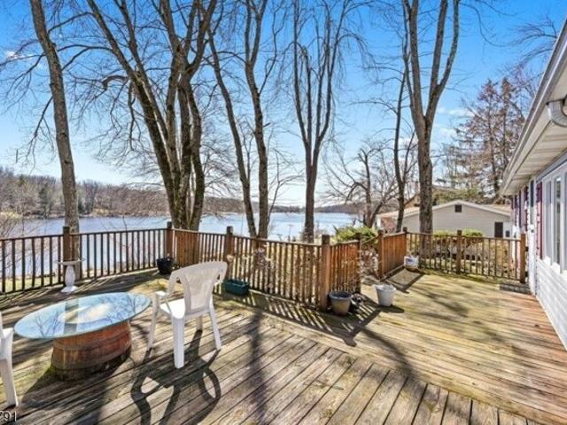 Plaza Dr, Hampton, Home For Sale