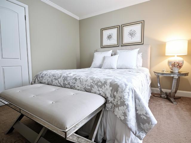 Plaza La Belle Apartments 2 Bedroom Apartment for Rent at 4427 Holly St, Kansas City, MO 64111 West Plaza