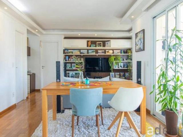 Plaza Monjardino, 104m² com 3 dormitórios, 1 suíte, varanda, armários planejados, 2 vagas de garagem