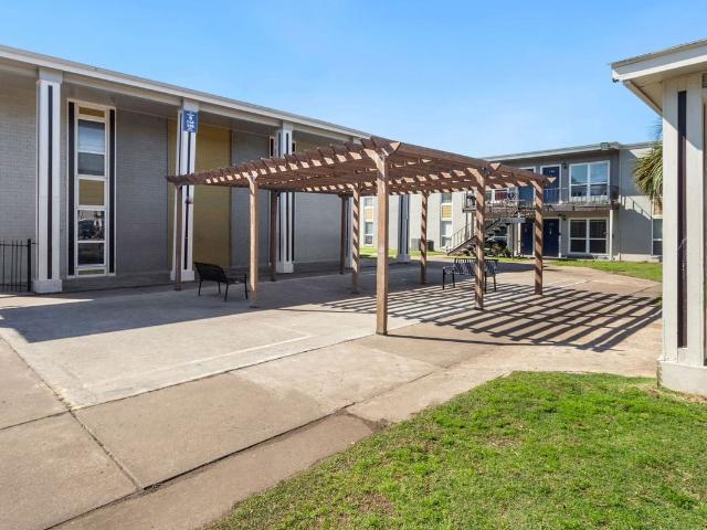 Plaza on Hammerly 1 Bedroom Apartment for Rent at 8515 Hammerly Blvd, Houston, TX 77055 Spring Branch East