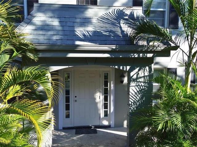 Place De La Paix Unit 2B, South Pasadena, FL 33707