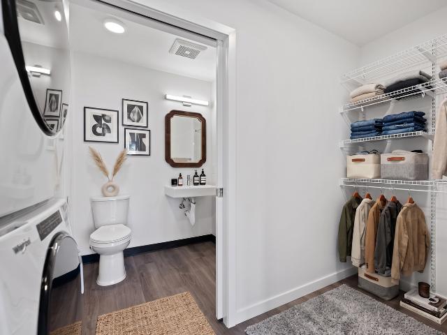 Plaid Apartments Studio Apartment for Rent at 514 Federal Ave E, Seattle, WA 98102 Broadway