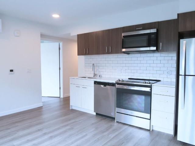Plaid Apartments 1 Bedroom Apartment for Rent at 514 Federal Ave E, Seattle, WA 98102 Broadway