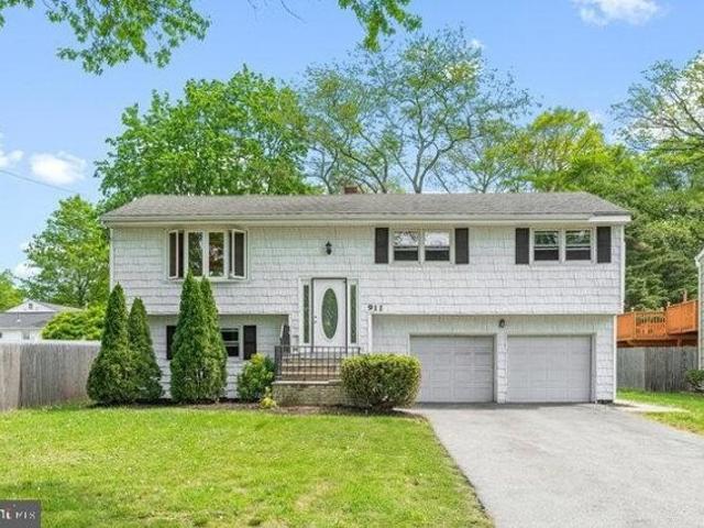 Plainfield Ave, Plainfield, Home For Sale