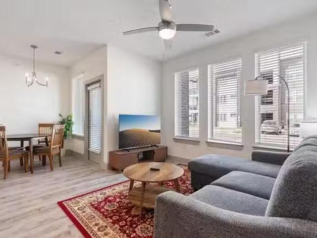 Plains Crest Drive
