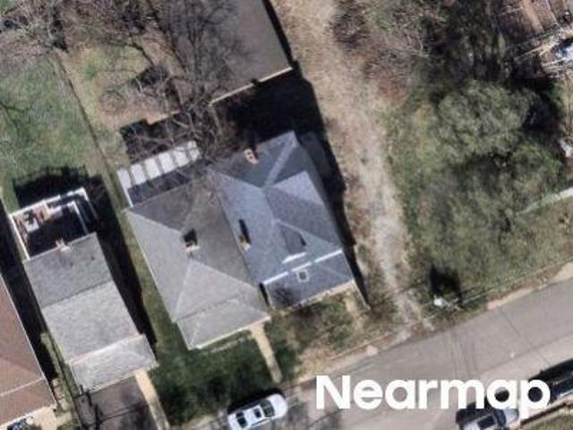 Plainview Ave