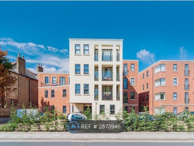 Plaistow Lane, Bromley BR1, 2 bed flat to rent, £1,900 pcm | PrimeLocation