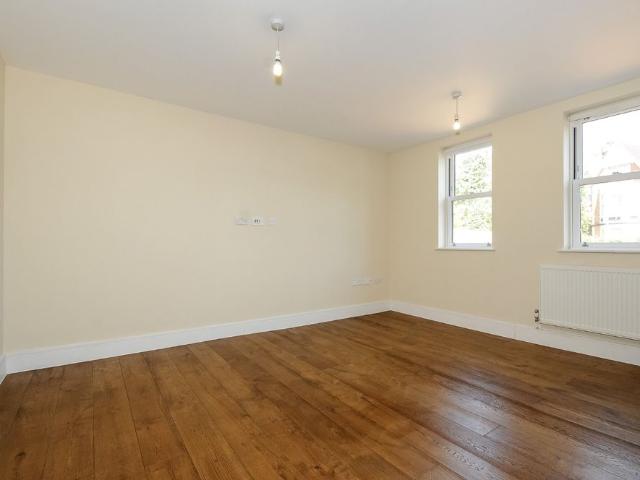Plaistow Lane, Bromley, Kent, BR1