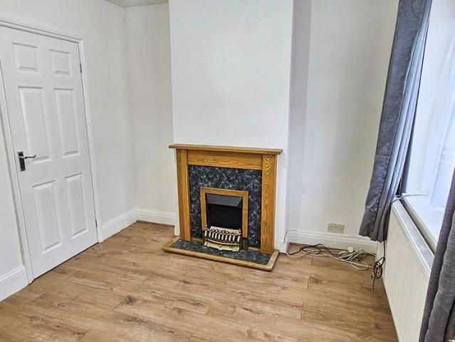Plaistow, London E13, 3 bed terraced house to rent, £2,100 pcm | PrimeLocation