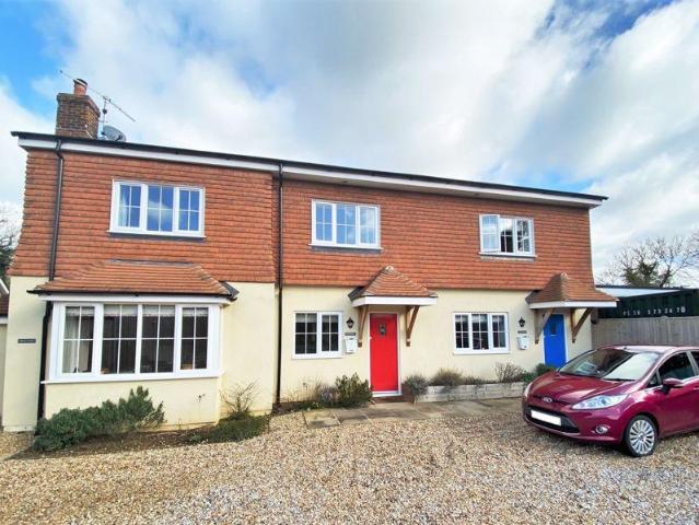 Plaistow Road, Ifold 2 bed terraced house to rent £1,395 pcm £322 pw