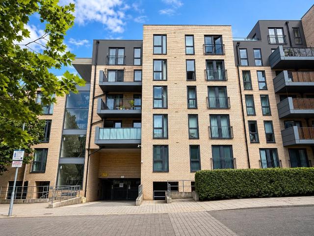 Plamer Court, Colindale NW9, 1 bed flat to rent, £1,700 pcm | PrimeLocation