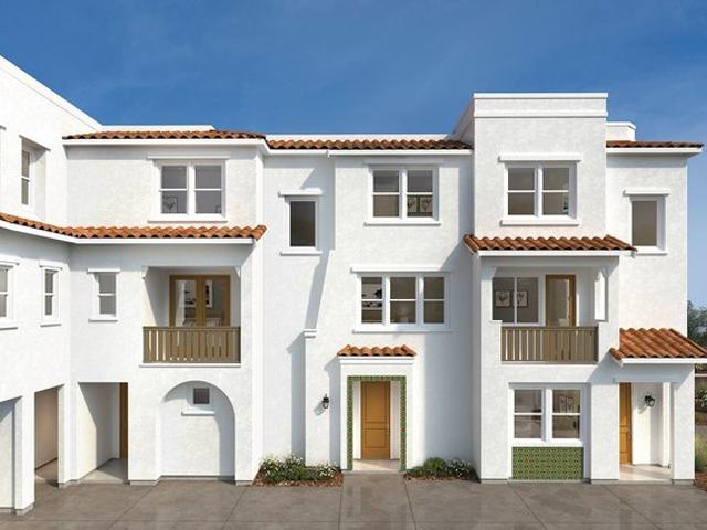 Plan 1725 End Unit Veranda Community
