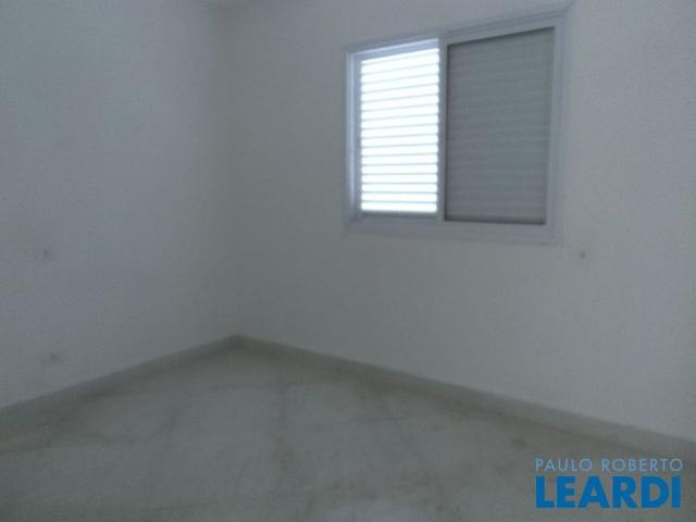 Casa Em Condomínio