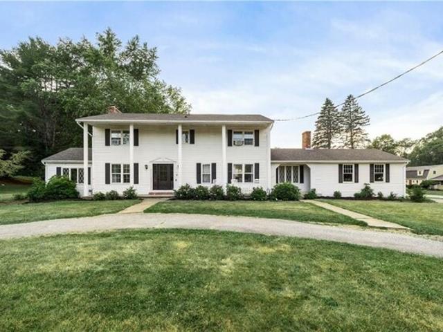 Plantation Dr, Cumberland, Home For Sale