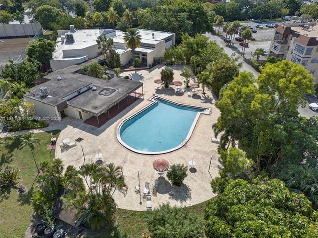 7300 NW 17th St Apt 411, Plantation, FL 33313