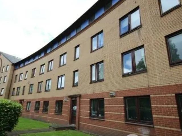 Plantation Park Gardens, Glasgow, G51 1NW, United Kingdom | 2 bed house for rent #165757059 | Rentberry