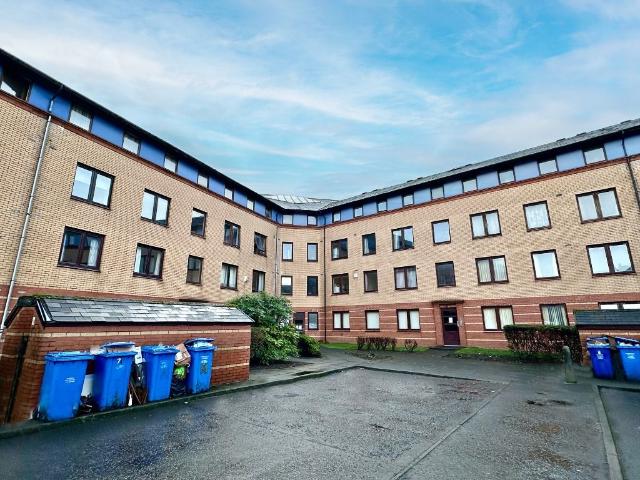 Plantation Park Gardens, Kinning Park, Glasgow G51, 1 bed flat to rent, £995 pcm | PrimeLocation