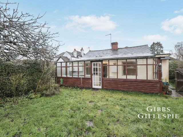 Plantation Road, Amersham, Buckinghamshire HP6, 2 bed bungalow to rent, £1,500 pcm | PrimeLocation