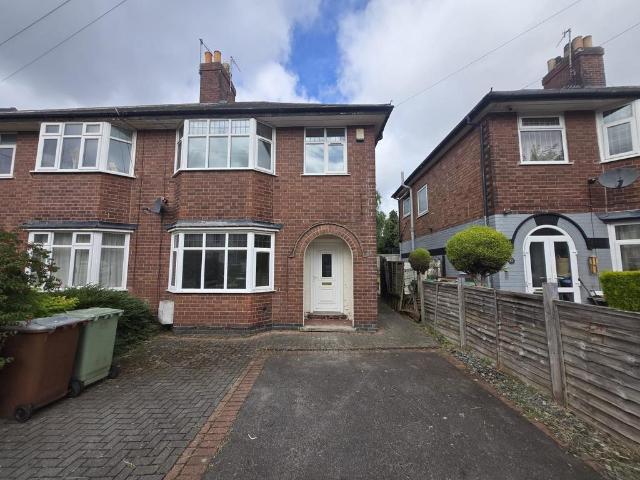 Plantation Side, Nottinghamshire NG7 3 bed semi detached house to rent £1,395 pcm £322 pw
