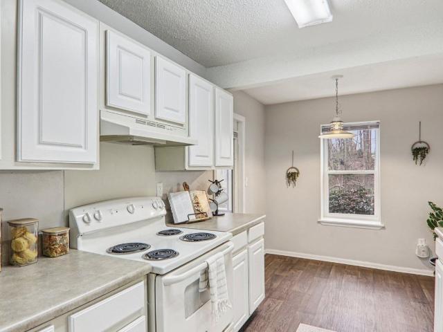 Plantations at Haywood 2 Bedroom Apartment for Rent at 135 Haywood Crossing Rd, Greenville, SC 29607