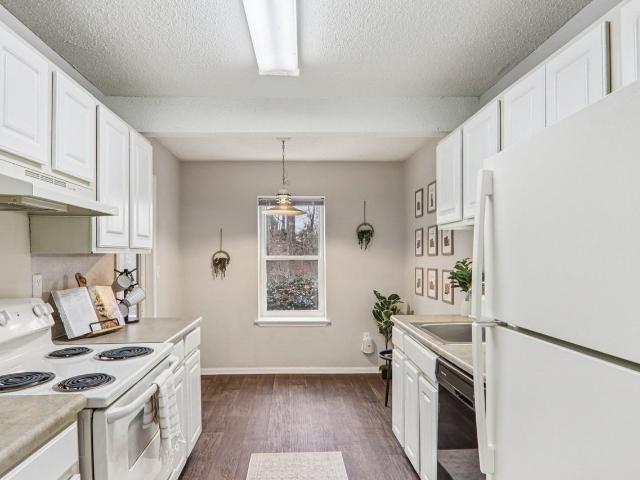 Plantations at Haywood 3 Bedroom Apartment for Rent at 135 Haywood Crossing Rd, Greenville, SC 29607