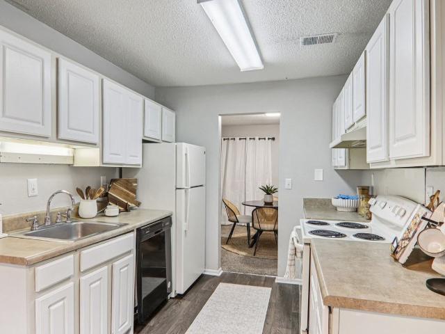 Plantations at Haywood 3 Bedroom Apartment for Rent at 135 Haywood Crossing Rd, Greenville, SC 29607