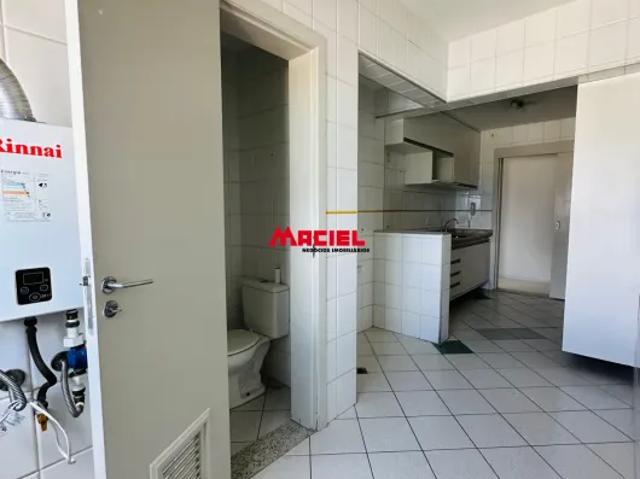 Planta de 3 dormitorios! Porém a sala foi anpliada, eliminou um dormitorio