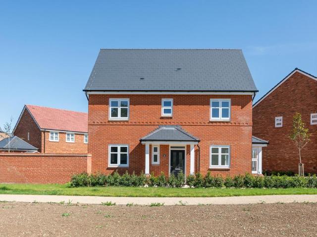 Plantagenet Close, Wallingford, OX10 4 bed detached house to rent £2,950 pcm £681 pw