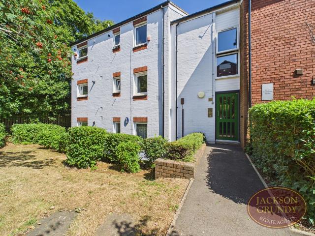Plantagenet Square, Briar Hill NN4, 2 bed flat to rent, £950 pcm | PrimeLocation