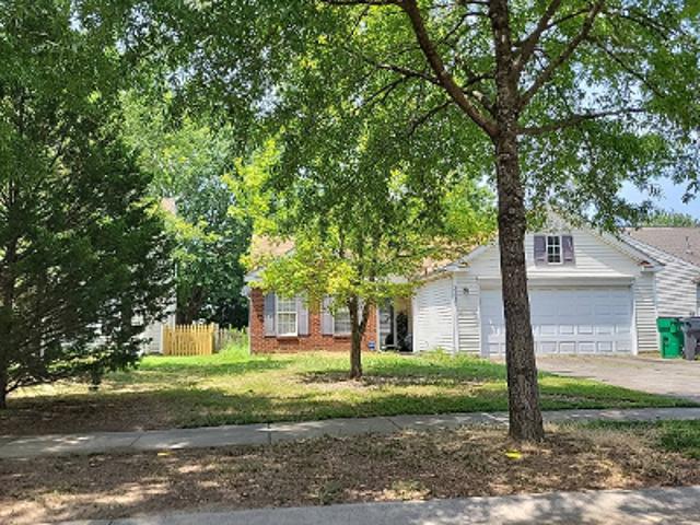Planters Row Dr