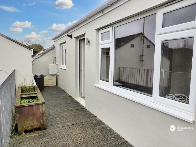 Plas Newydd Avenue, Bodmin PL31, 2 bed flat to rent, £800 pcm | PrimeLocation
