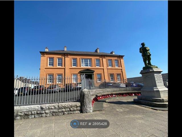 Plas Y Milwr, Carmarthen SA31, 2 bed flat to rent, £1,125 pcm | PrimeLocation