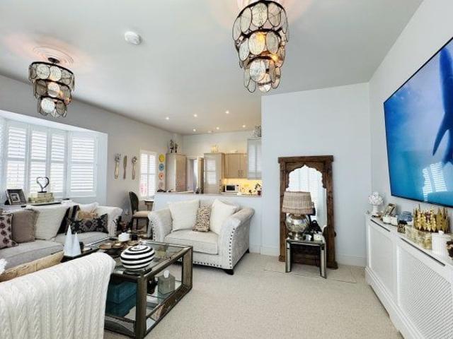 Plas Ystrad, Carmarthen, SA31