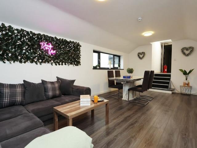 Plasnewydd CF24, 1 bed flat to rent, £1,298 pcm | PrimeLocation