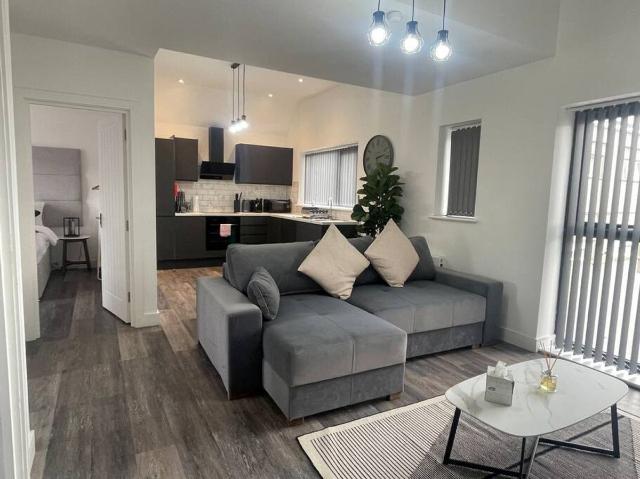 Plasnewydd CF24, 2 bed flat to rent, £2,540 pcm | PrimeLocation