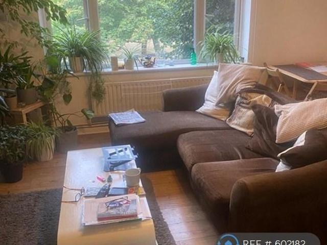 Pleasaunce Court, London, SE9 2 bed flat to rent £1,700 pcm £392 pw